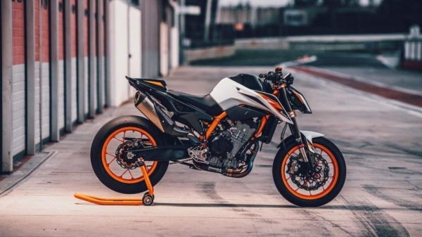 KTM sắp sản xuất dòng xe sử dụng động cơ 750cc